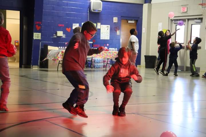 Elementary students celebrate iReady progress with dance – The Coosa ...