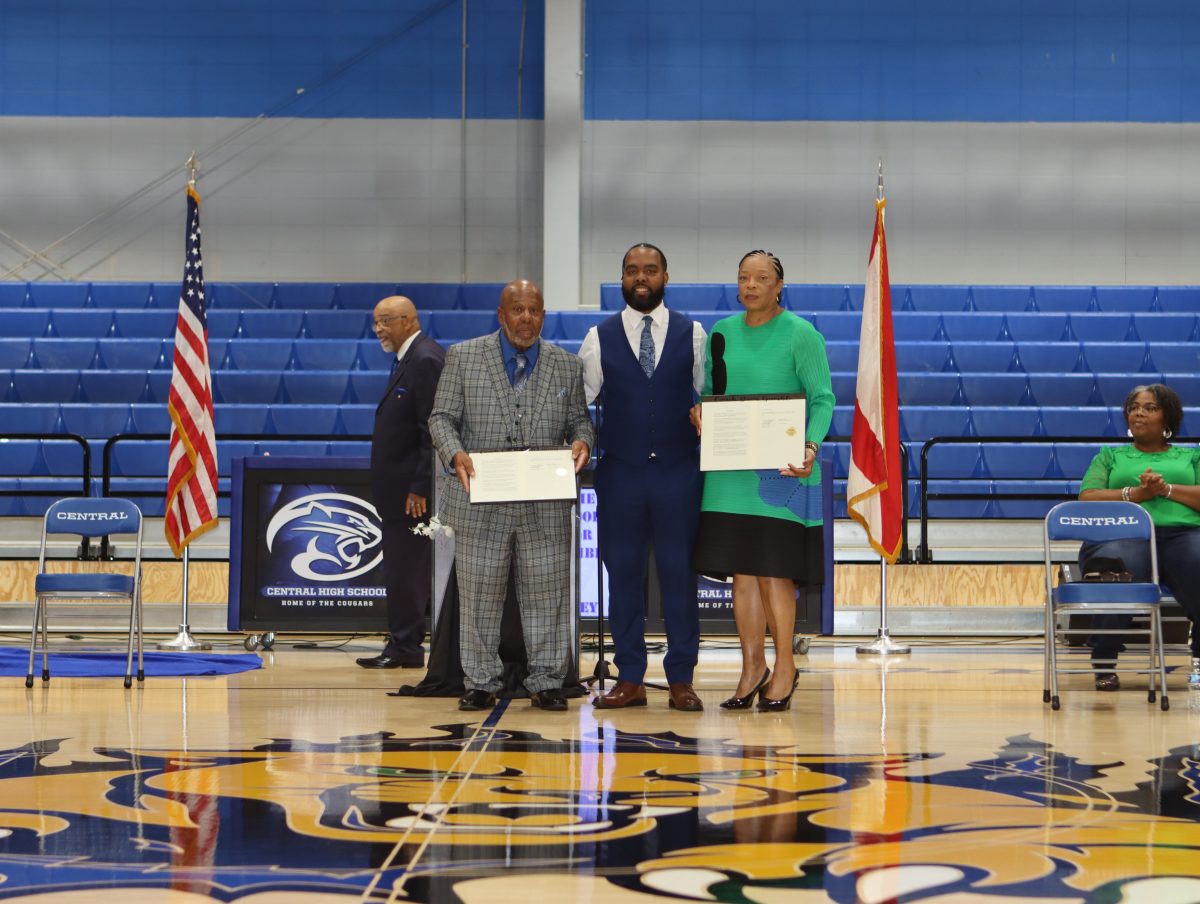 Family, friends, former students attend Gamble, McKinney Court ...